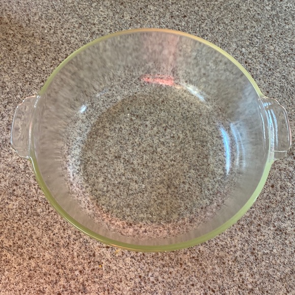 Pyrex | Kitchen | Pyrex Ear Glass Baking Dish 683b 5 Qt Scalloped ...